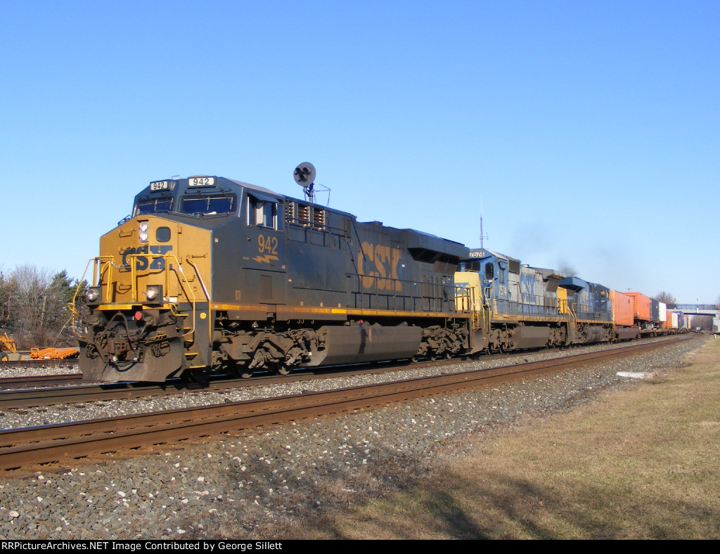 CSX 942